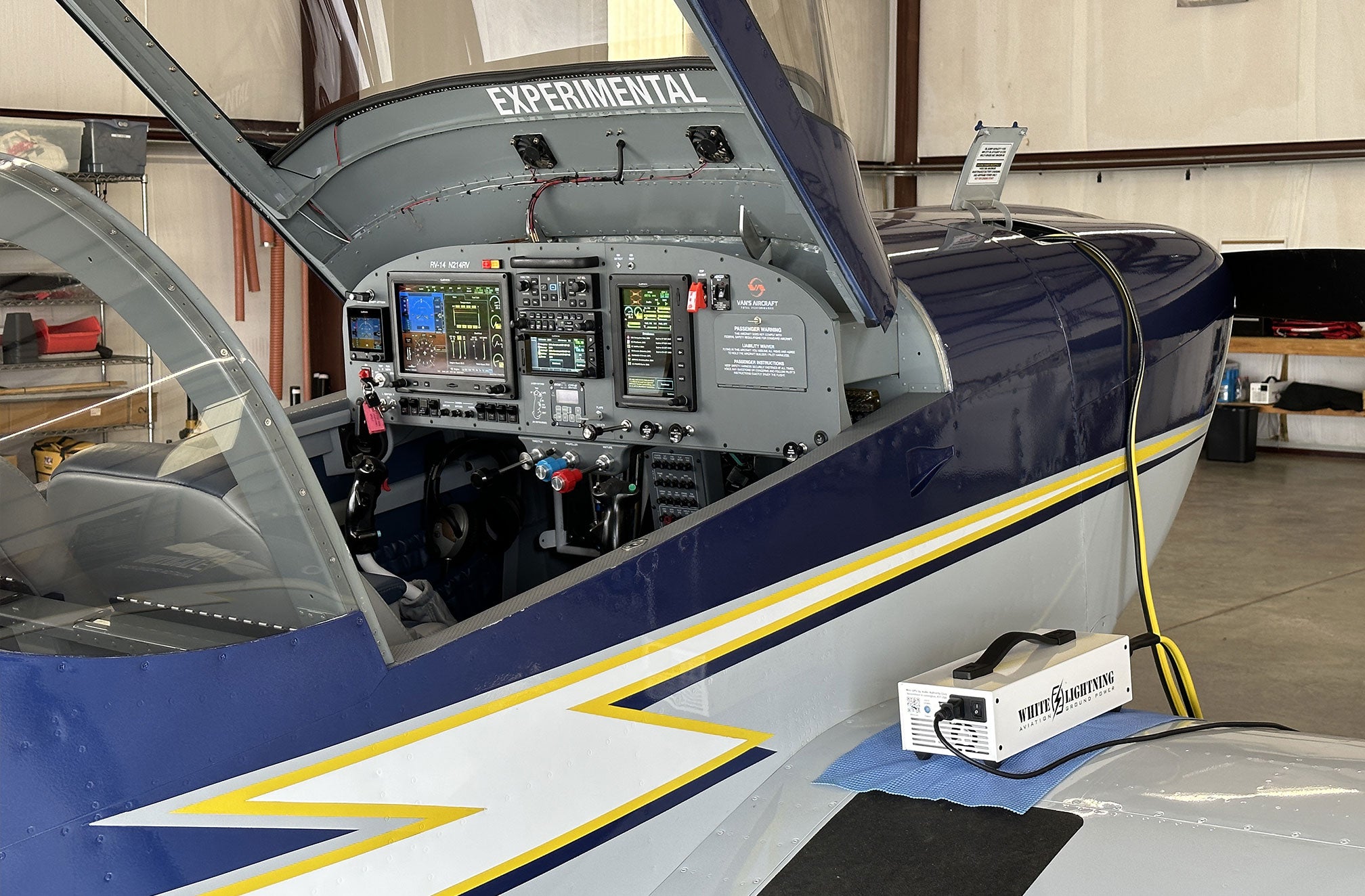 WHITE LIGHTNING - AVIATION GROUND POWER